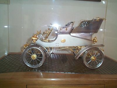 1903 Model Model A Two Runabout with Detachable Tonneau Seat Model For Sale